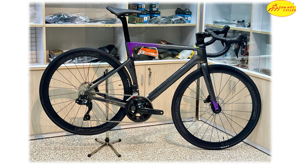 Xe đạp đua Java Vesuvio R7170 Di2